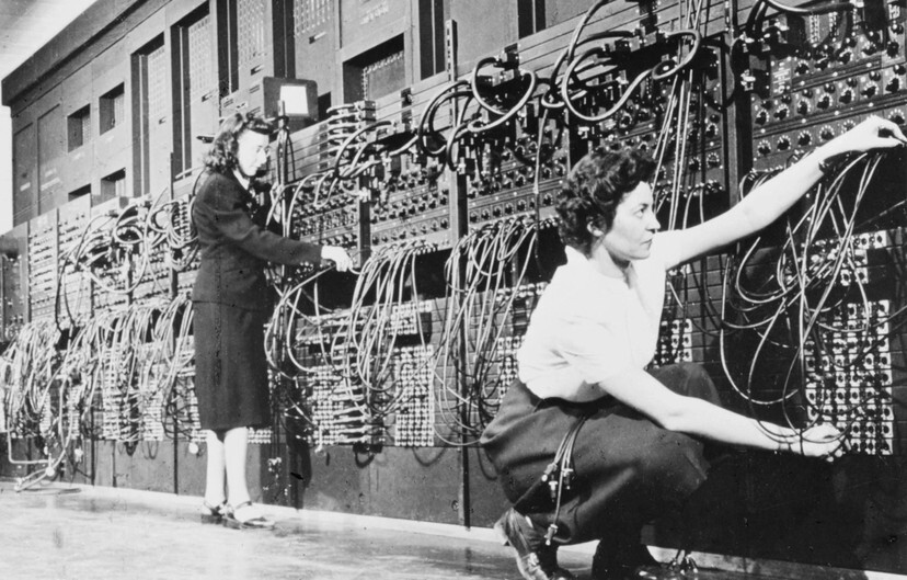 The hulking computer of 1945 - ENIAC - Histories - Retro Computing